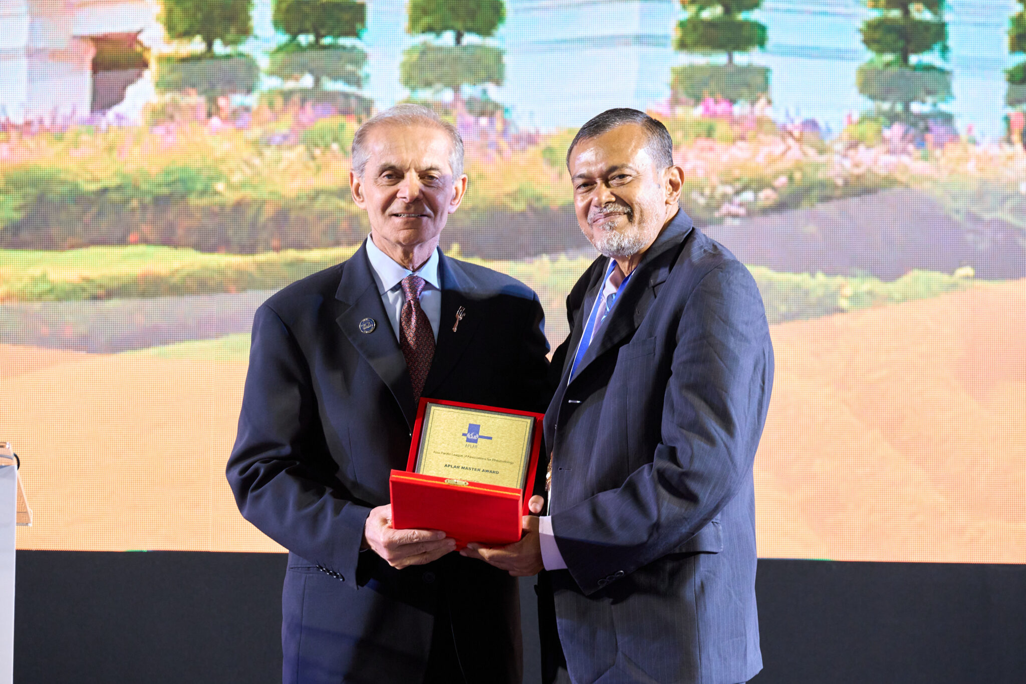 Sharad Lakhanpal, MBBS, MD, Named an APLAR Master - The Rheumatologist